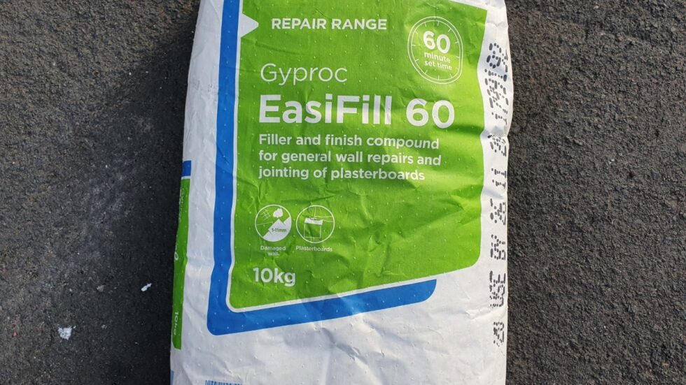 The Best Filler for Walls and Ceilings - Decorator's forum UK