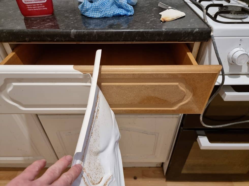 How to Paint Kitchen Cabinets - Decorator's forum UK