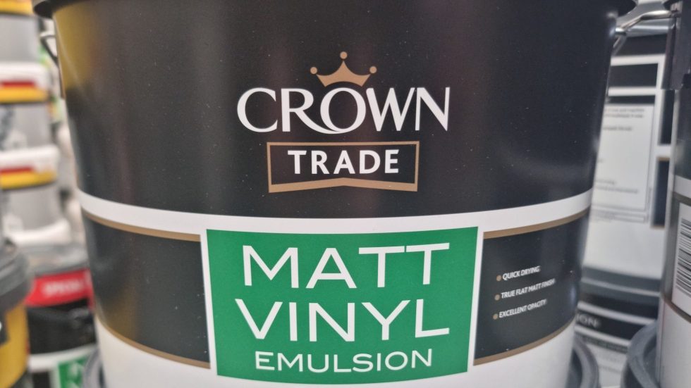 Best White Emulsion Paint for Walls and Ceilings - Decorator's forum UK