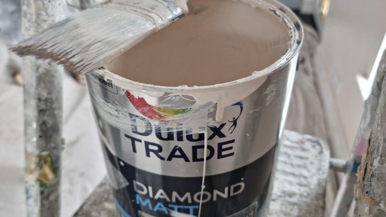 Matt Vs Silk Paint – Which is Better - Decorator's forum UK