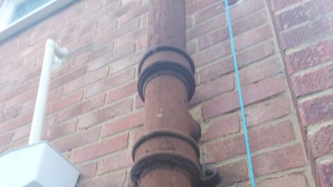 Painting Over Rust – a Full Guide - Decorator's forum UK