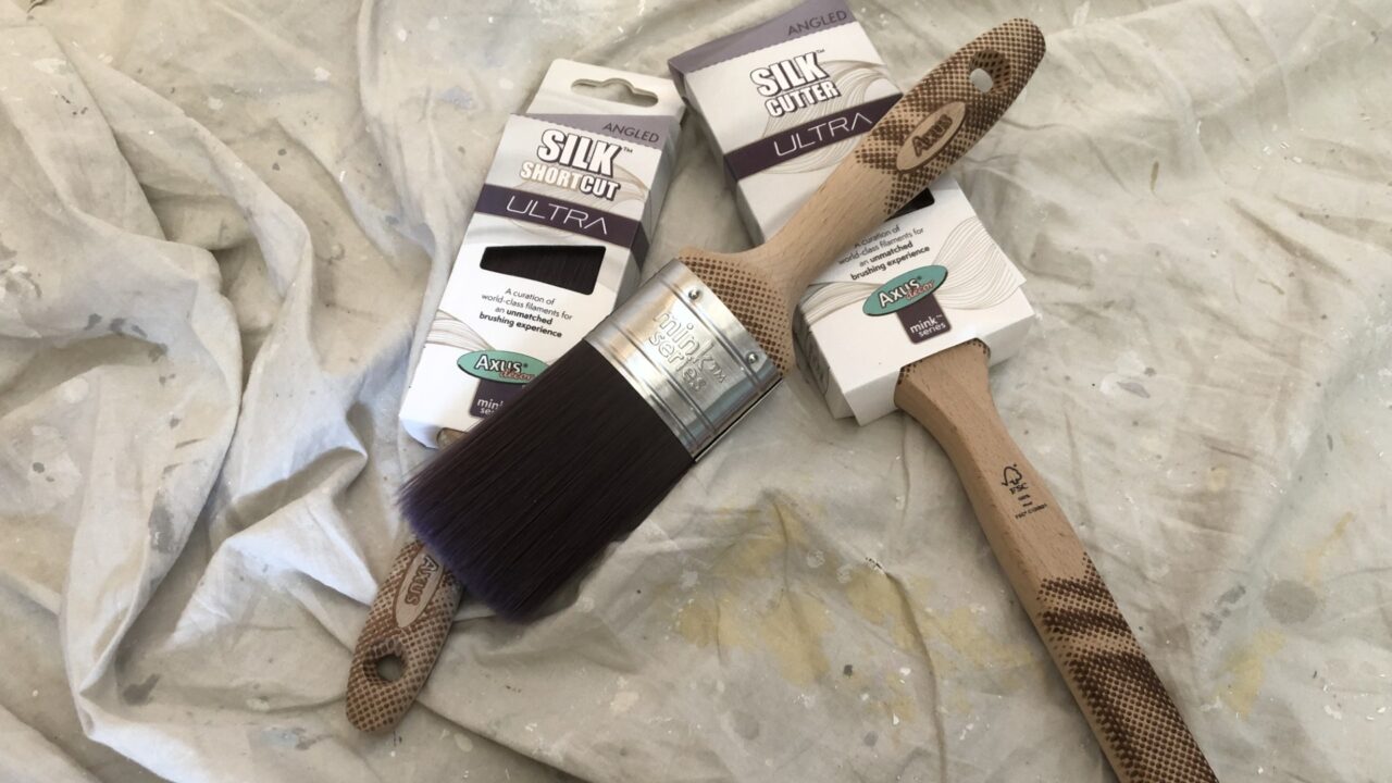 Axus Silk Touch Ultra Paintbrush Review - Decorator's forum UK