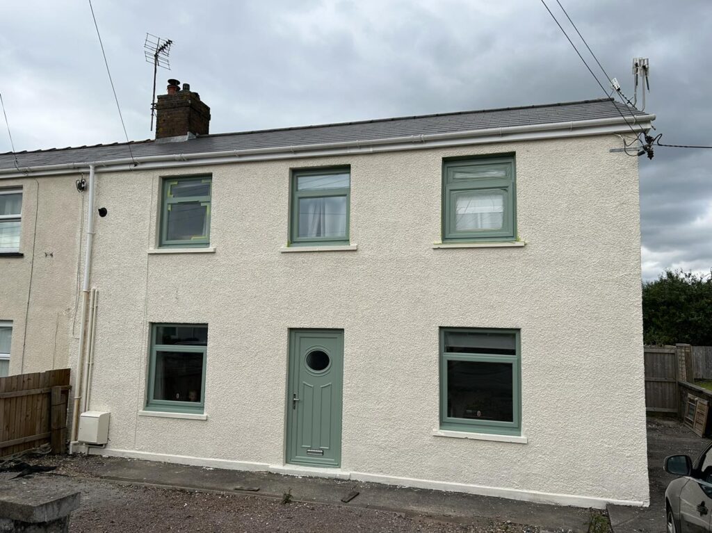 Painting Pebble Dash – A Full Guide - Decorator's forum UK